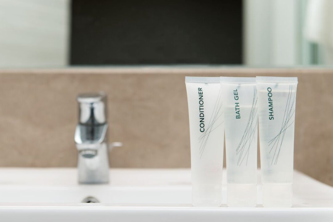 17 Different Types of Travel Toiletries – Journey Junket