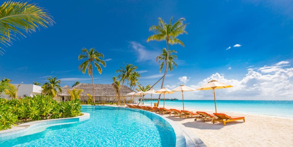 8 Different Types of Resorts - JourneyJunket