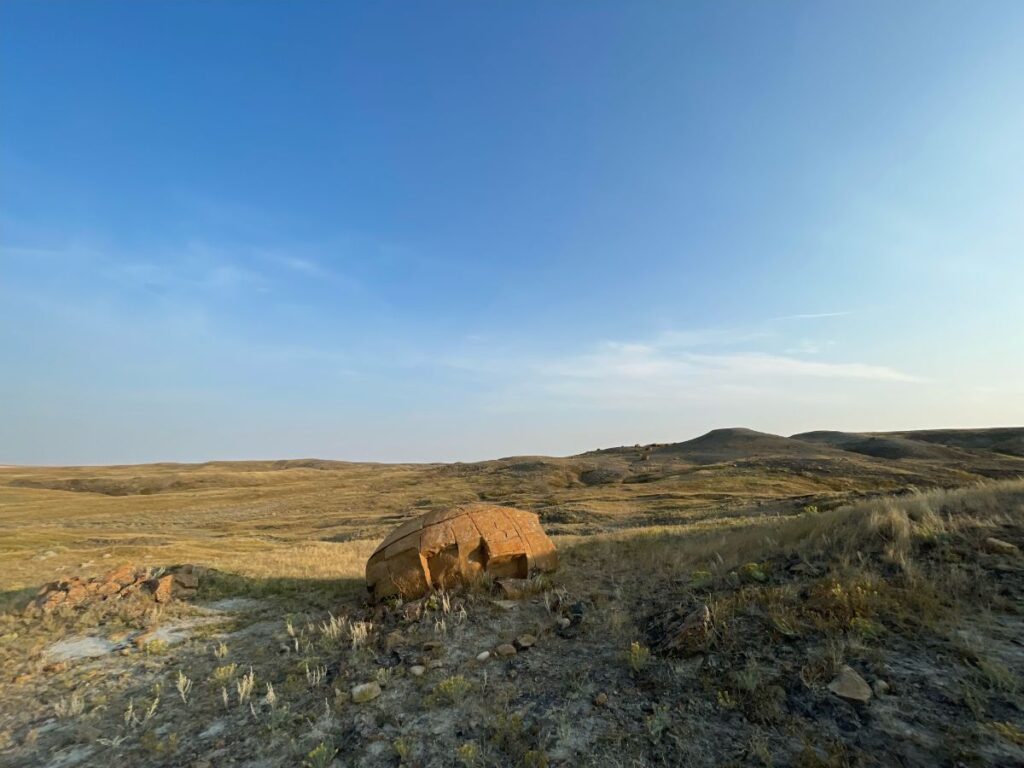 Red Rock Coulee, Alberta - Everything you Need to Know - JourneyJunket