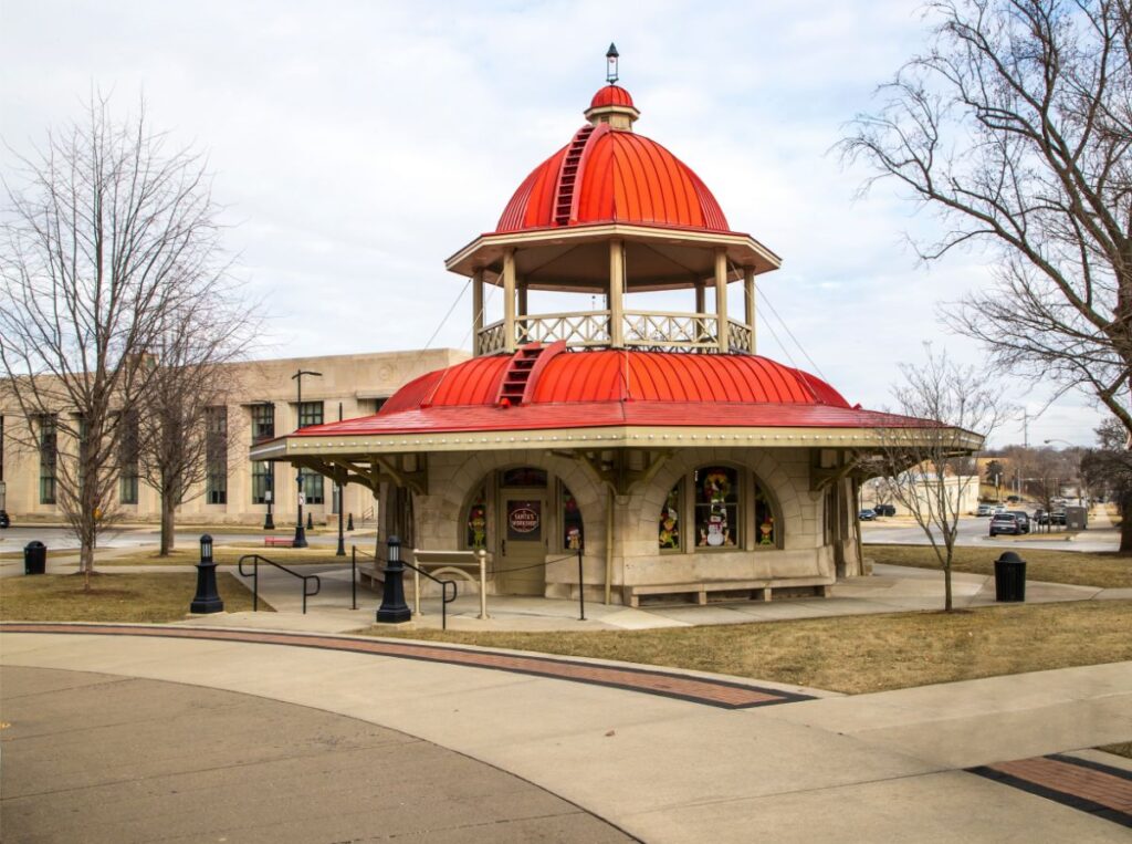 Discover 30 of the Best Towns for Antique Shopping in Illinois ...