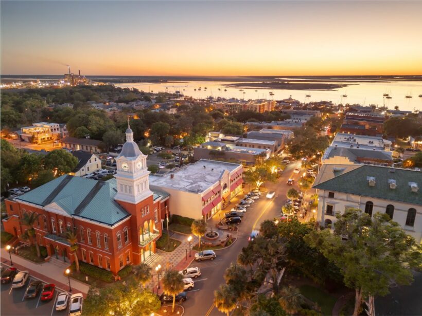 30 Best Towns for Antique Shopping in Florida That Every Treasure ...